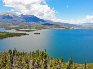 12 Breathtaking Lakes To Swim In Colorado
