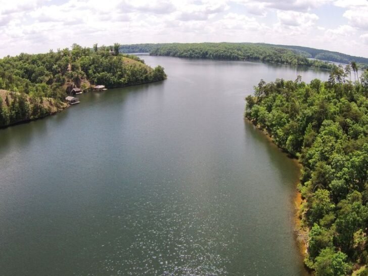 12 Amazing Lakes In Alabama To Take A Dip In