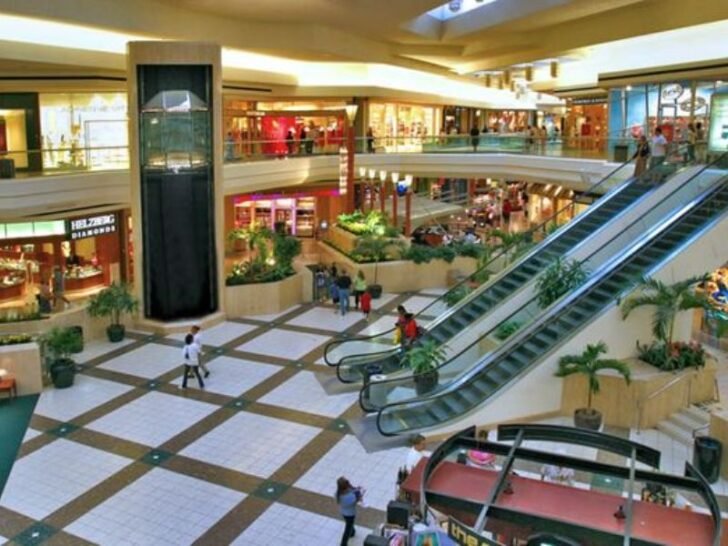 12 Best Malls In Connecticut To Fulfil Your Retail Fantasies