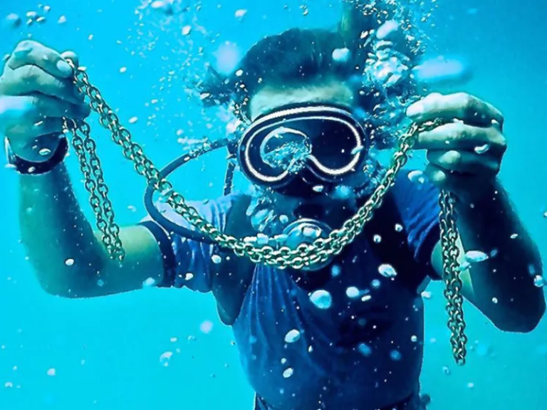 7 Most Fun Things To Do In The Swimming Pool